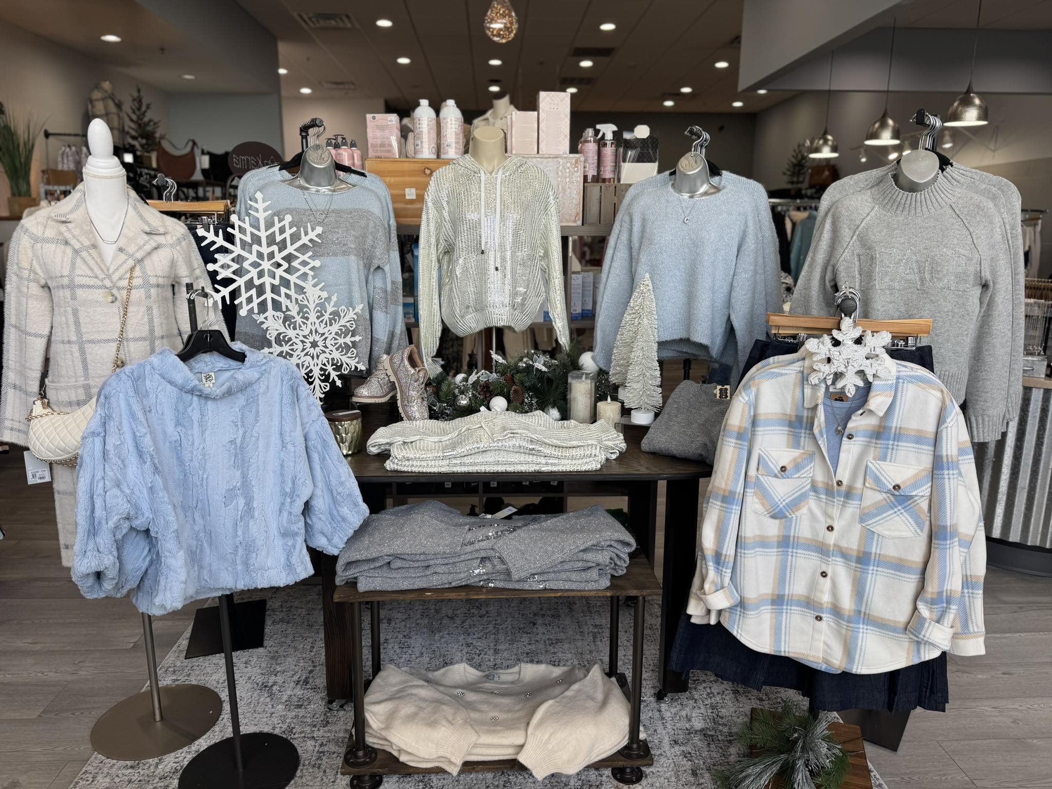 Welcome to A La Mode Boutique